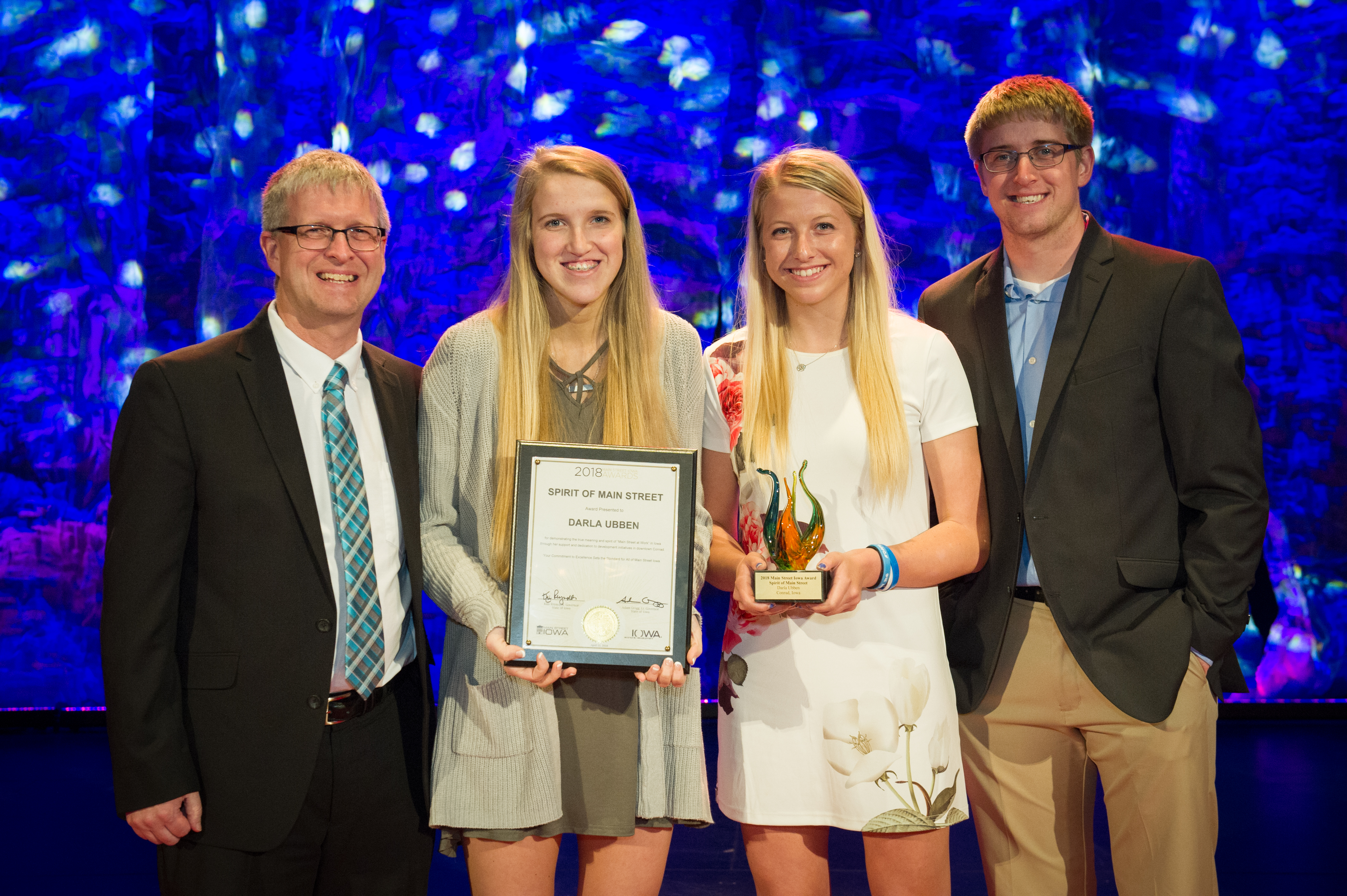 Ubben posthumously receives "Spirit of Main Street" award | The Grundy ...